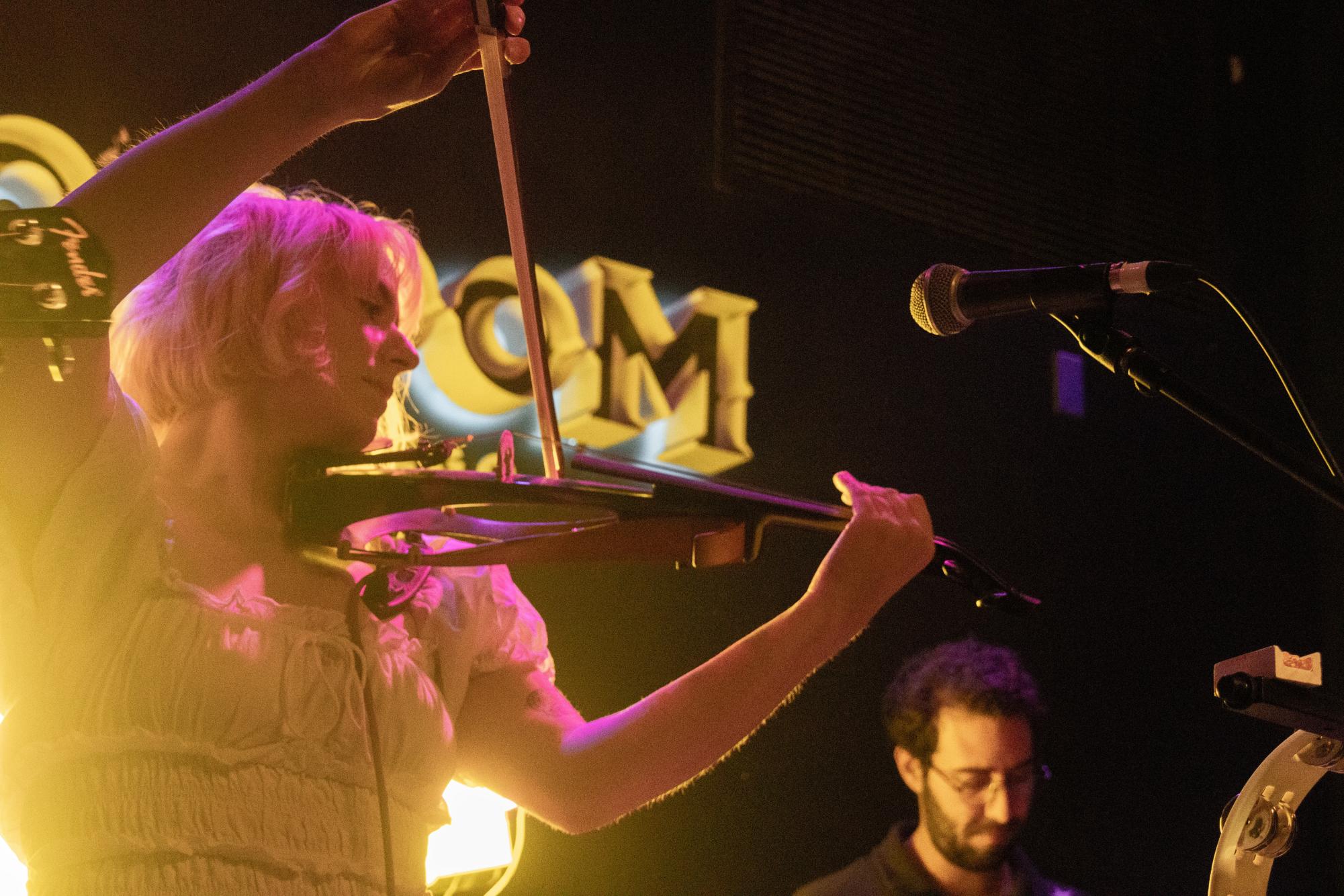 A tambourine, a fart, and a promposal: Jordana at the Voodoo Room – The ...